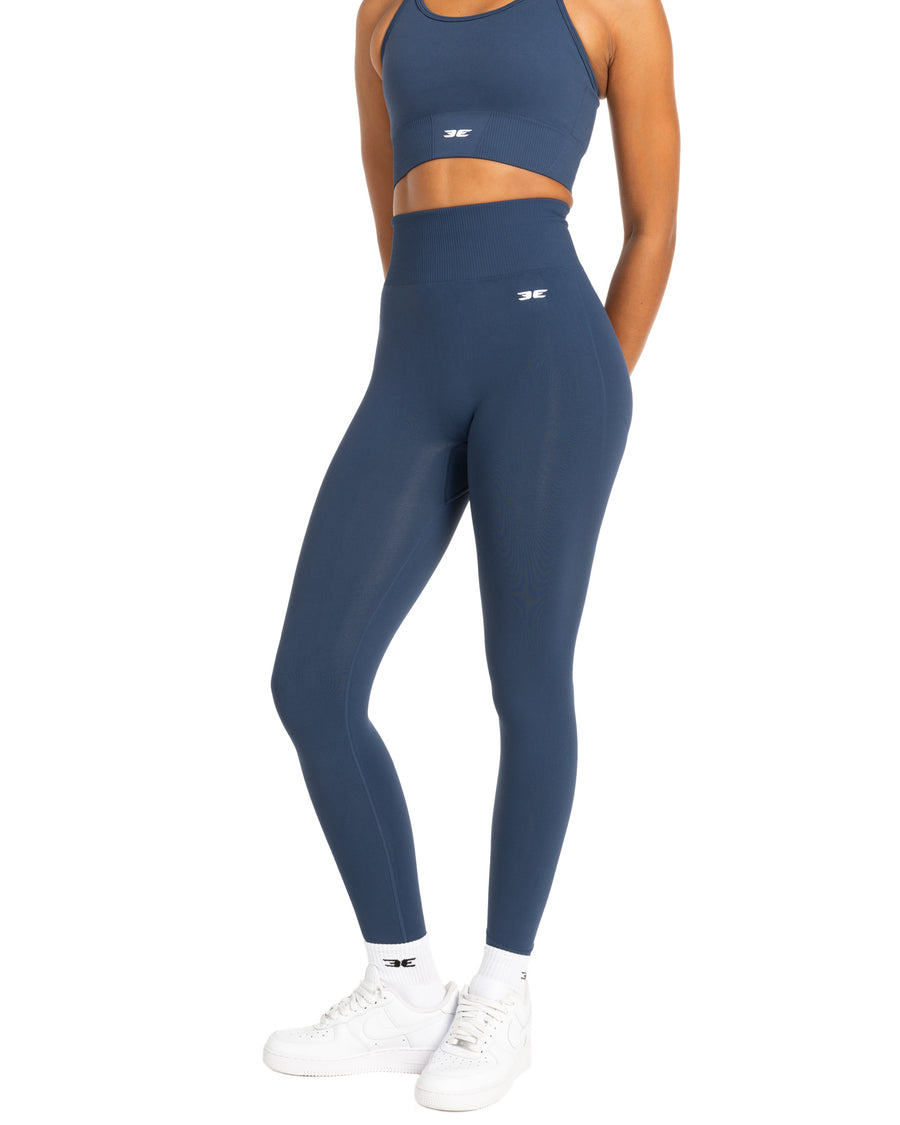 Elite Seamless V2 Leggings - Navy (Subtle Scrunch) – Elite Eleven