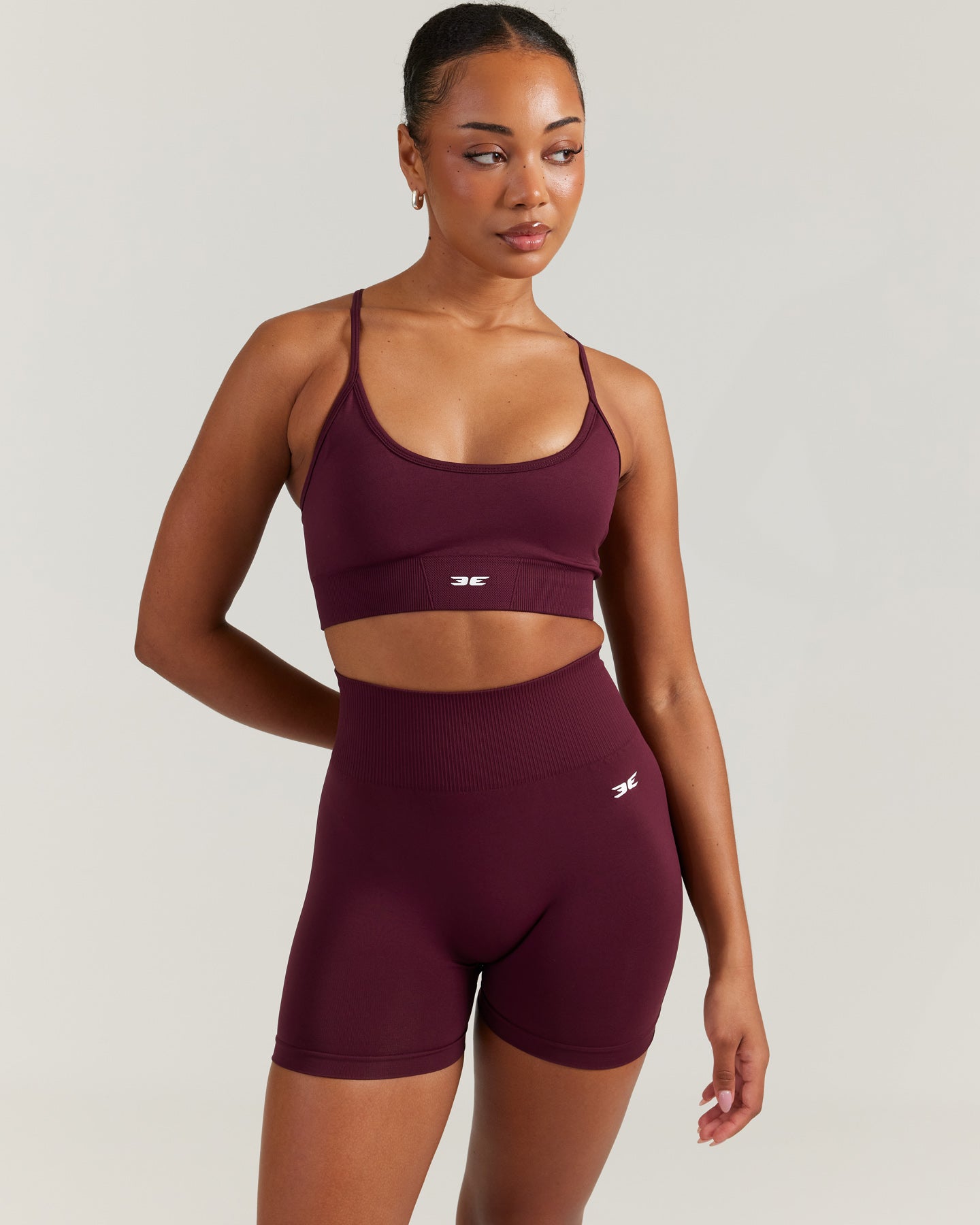 Elite Seamless Cross Strap Bra - Cherry Cola – Elite Eleven