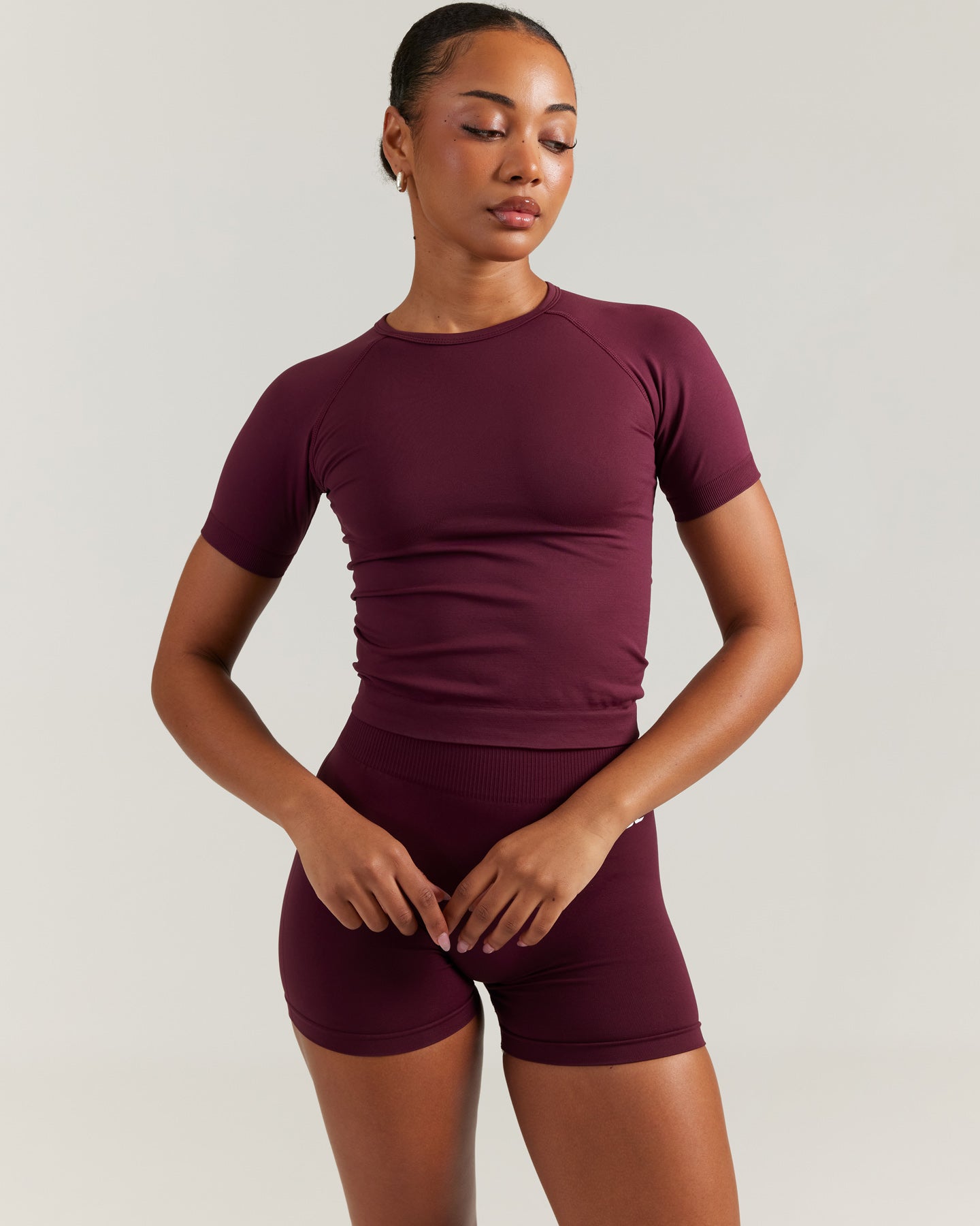 Elite Seamless Tee - Cherry Cola – Elite Eleven